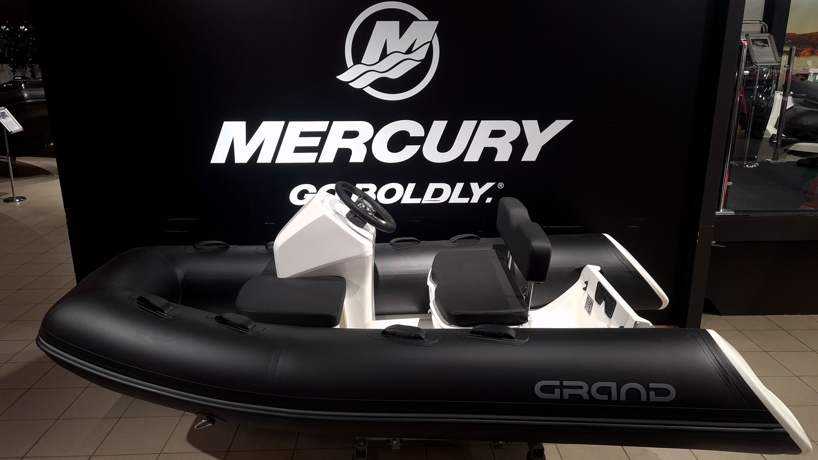 Grand 300 Silver Line RIB. Base, Sport og Deluxe modellene