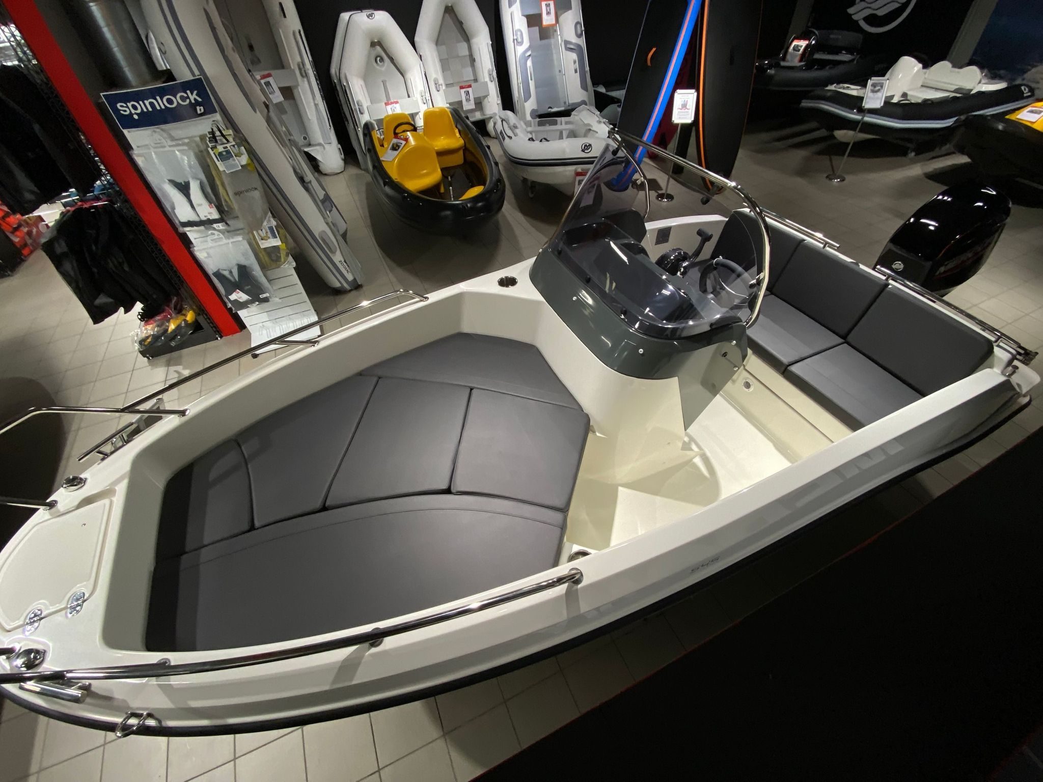 Uttern S45 - En innovativ skjærgårdsjeep! Uttern S45 er en kompakt