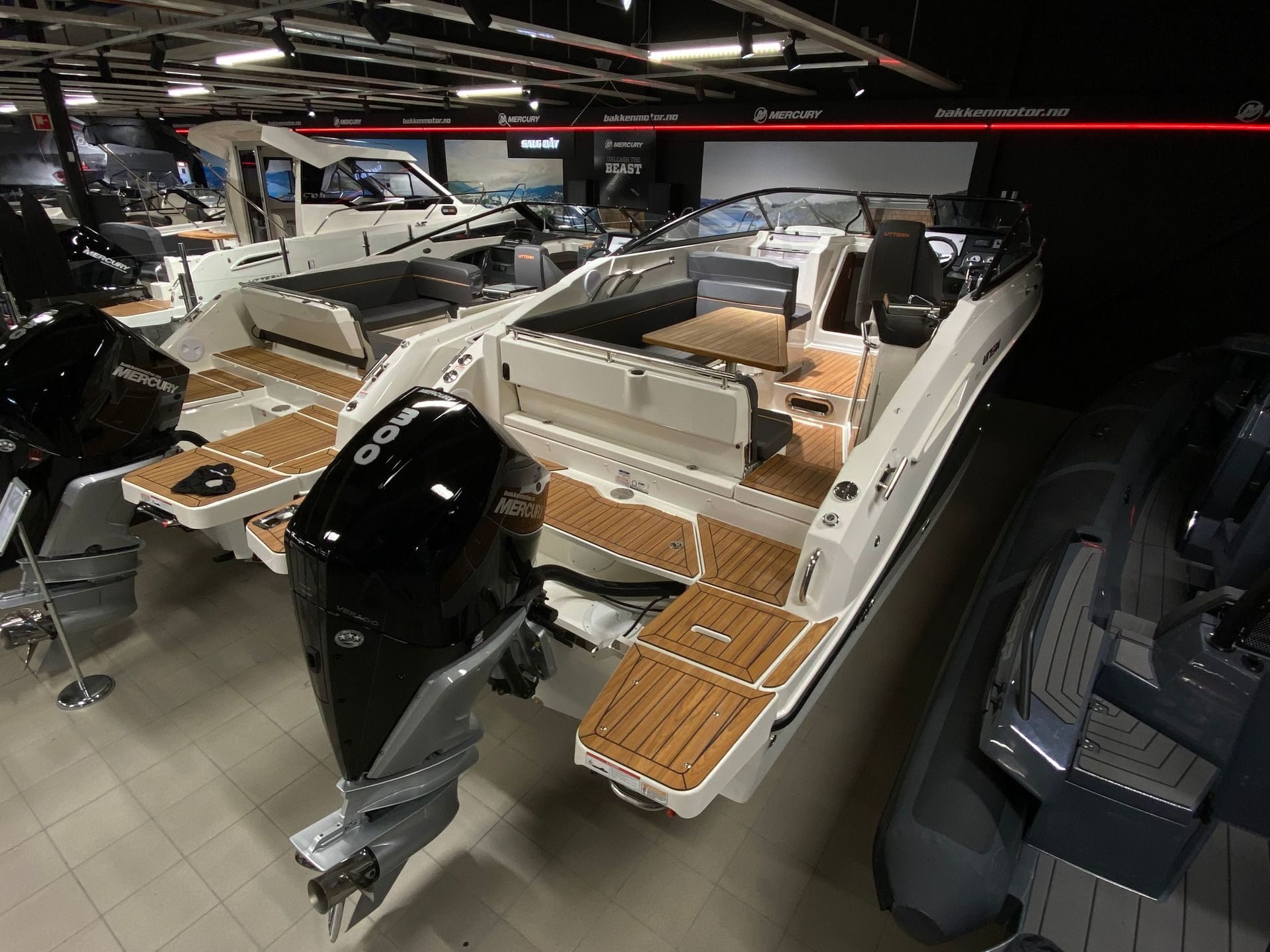 Uttern D77 - Setter en ny standard for Daycruisere!