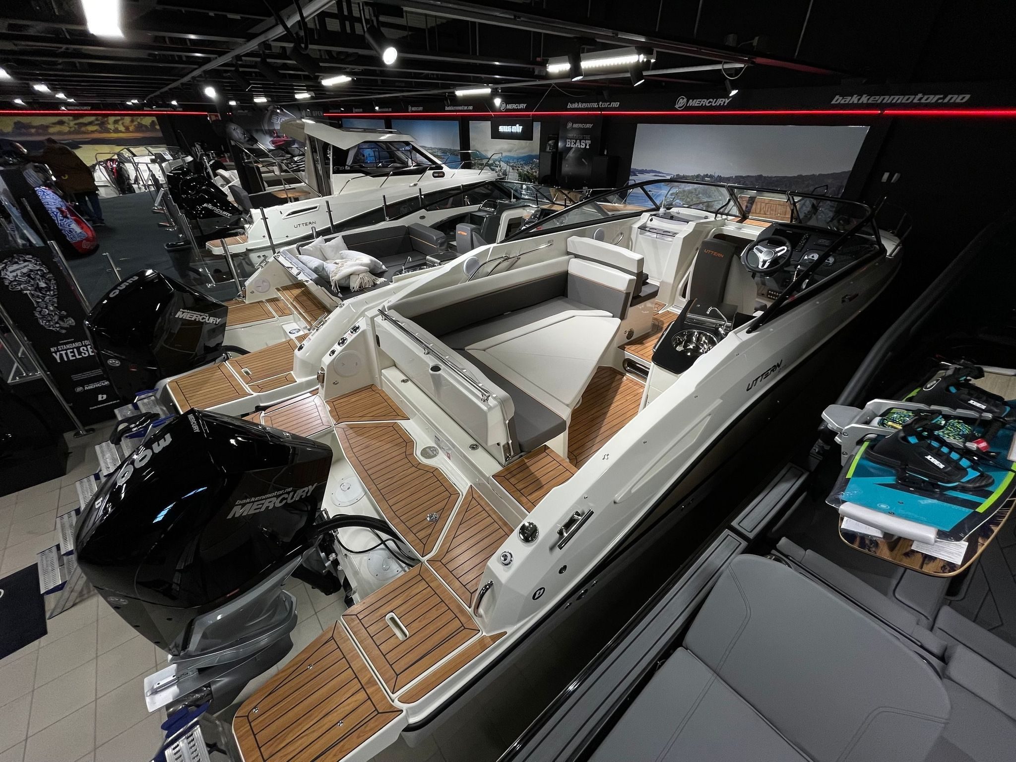 Uttern D77 - Setter en ny standard for Daycruisere!